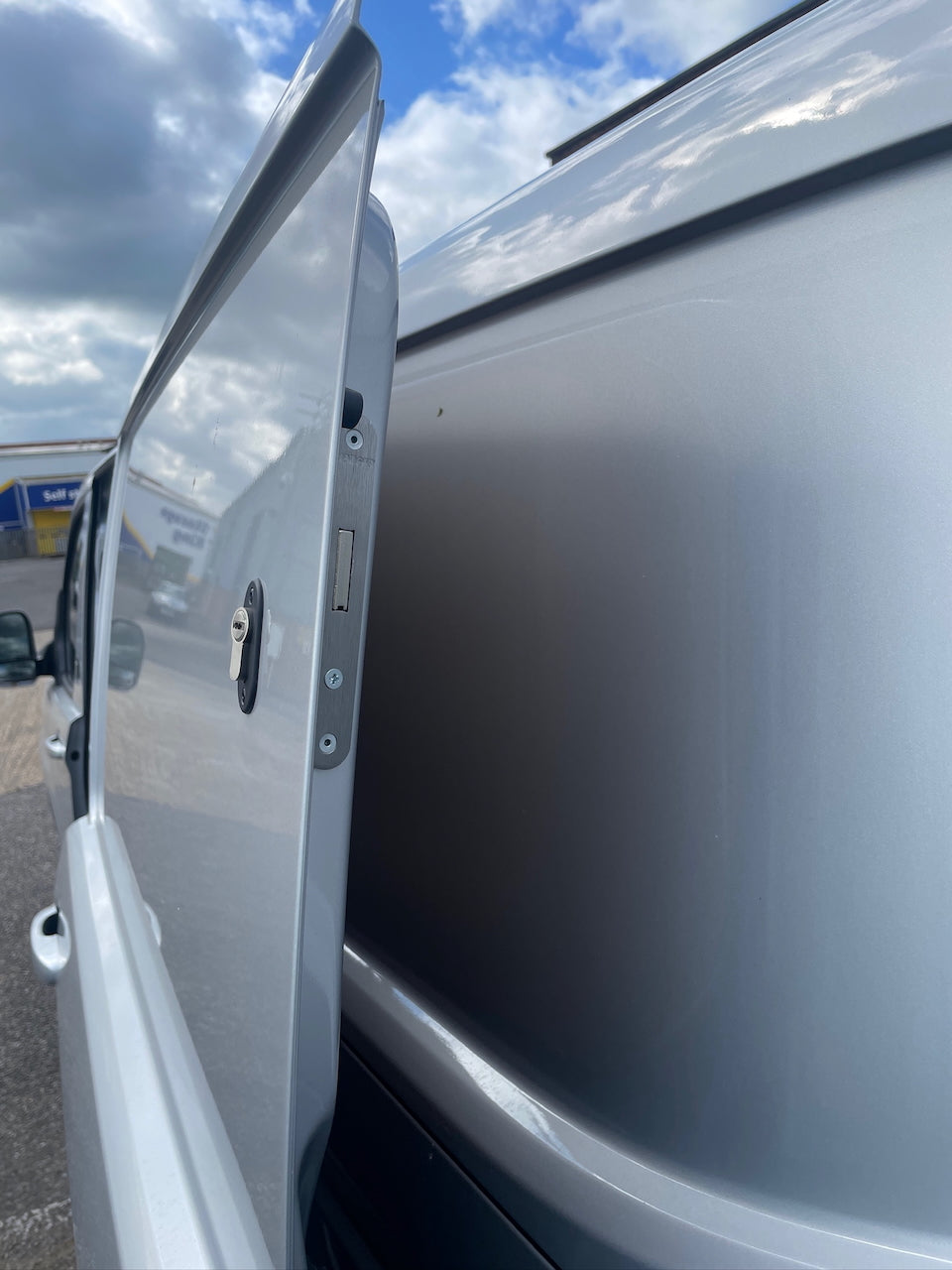 NEW Ford Transit Custom Deadlocks | Vanlocker | Van Lock Experts | UK ...